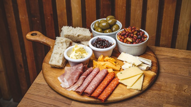 Menu - Sports Bar Liverpool - The Long Shot, Albert Dock